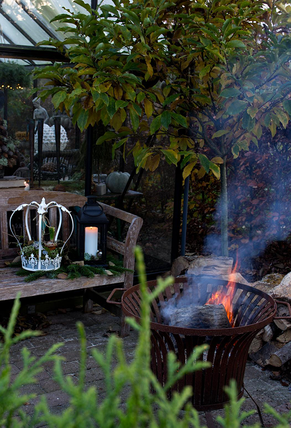 Skab magi i haven med lanterner, fakler og lyskæder | ISABELLAS